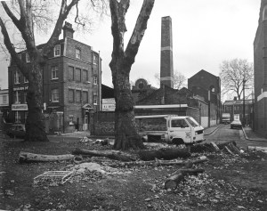 2. Picking through the ruins: Berris Conolly’s Hackney photographs ...